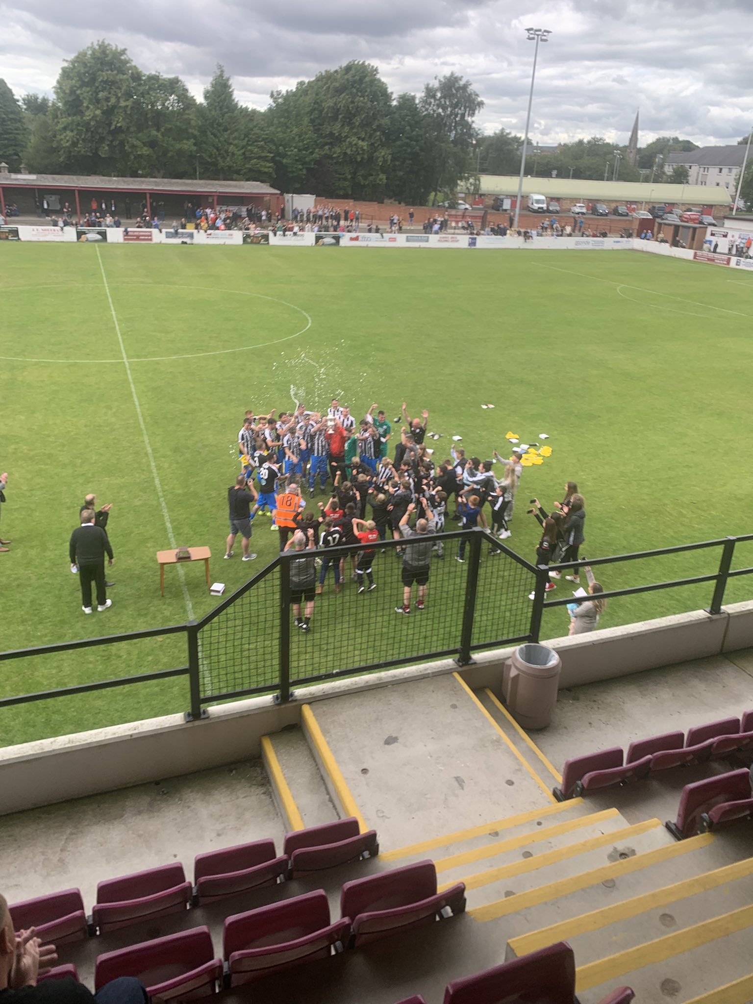 South Challenge Cup Final: Dunipace 3-1 Broomhill - Scottish Lowland League